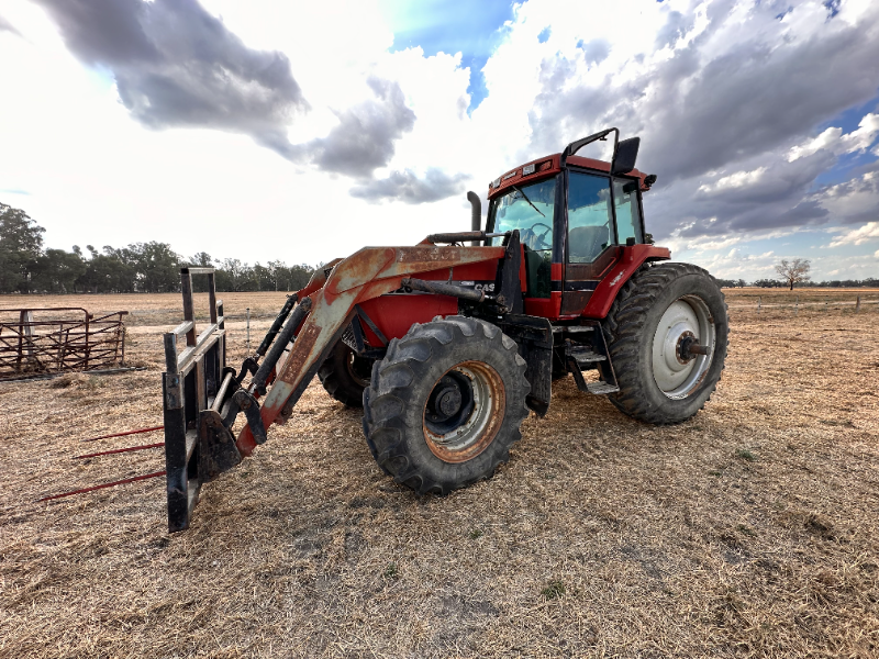 Lot 15 - Case 8920 FEL Tractor | AuctionsPlus