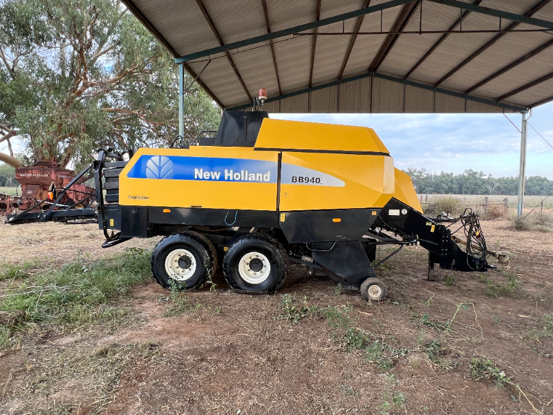 Lot 207 - New Holland BB940A Crop Cutter Baler | AuctionsPlus