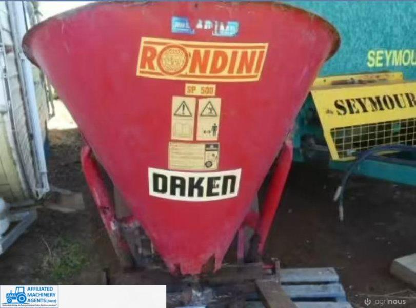 Lot 116 - Rondini 500Kg 3pl Spreader | AuctionsPlus