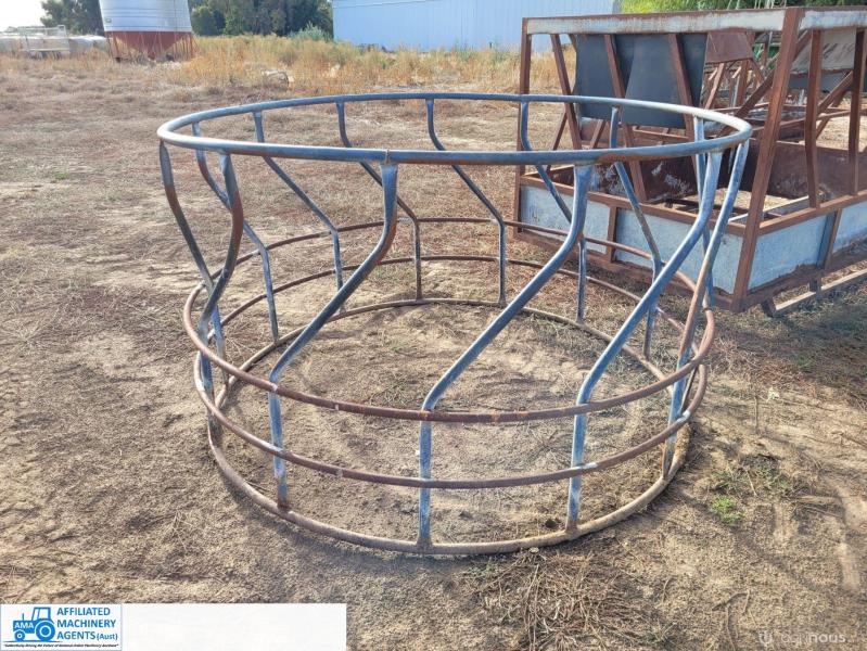 Lot 164 - Hay Ring ~ Good Cond. | AuctionsPlus