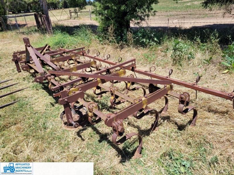 Lot 84 - 3Pl Cultivator Bar 15ft | AuctionsPlus