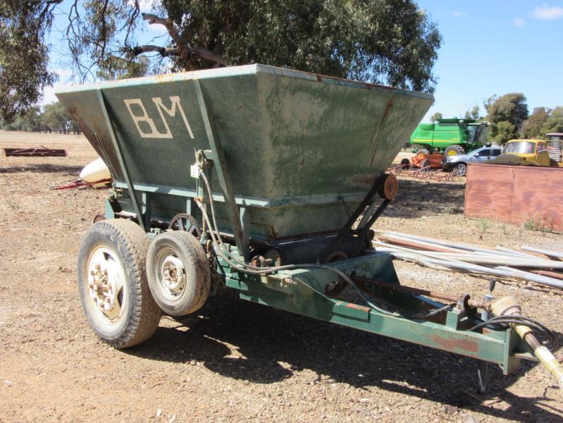 Lot 28 - Super/Gypsum Spreader | AuctionsPlus