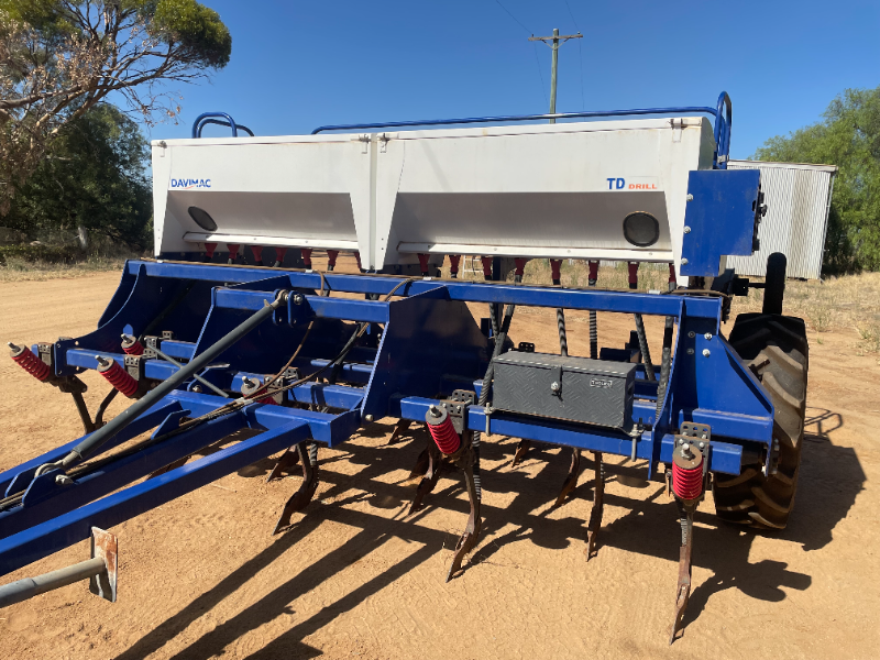 LOT 2 - DAVIMAC TD DRILL | AuctionsPlus