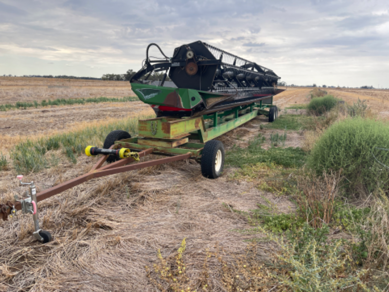 Lot 32 - 40FT MidWest Header Front | AuctionsPlus