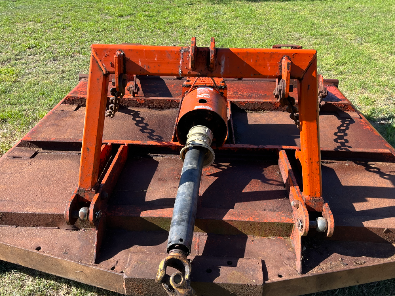 LOT 30 - HOWARD HEAVY DUTY SLASHER | AuctionsPlus