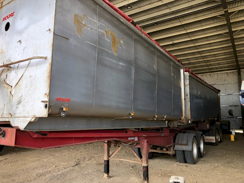 Lot 6 - 2003 Moore B Double Bogie Tipper Trailers | AuctionsPlus
