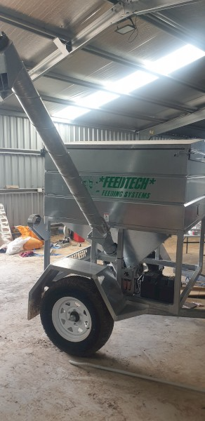 Lot 23 - 2021 FeedTech Feed Out Cart | AuctionsPlus