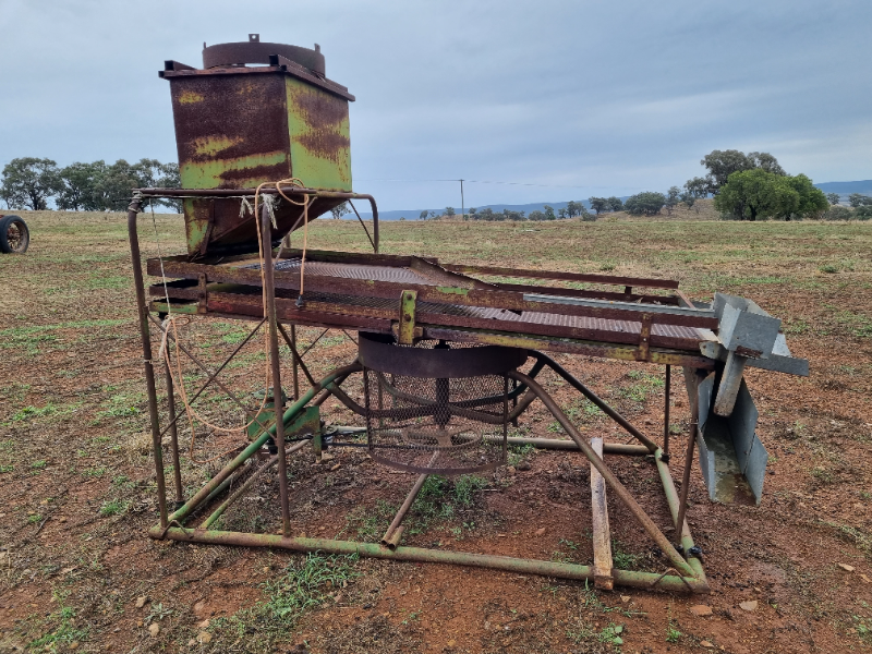 Lot 52 - Grain Cleaner | AuctionsPlus
