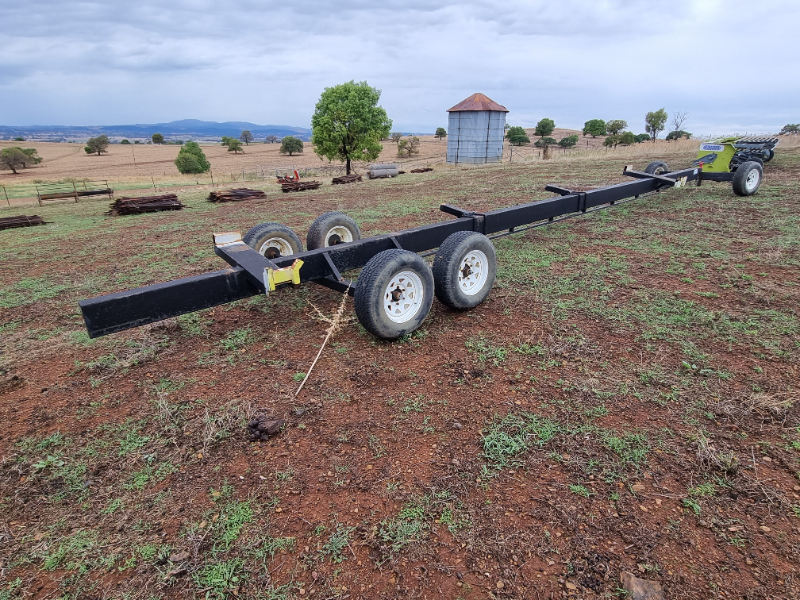Lot 55 - Macdon Comb Trailer | AuctionsPlus