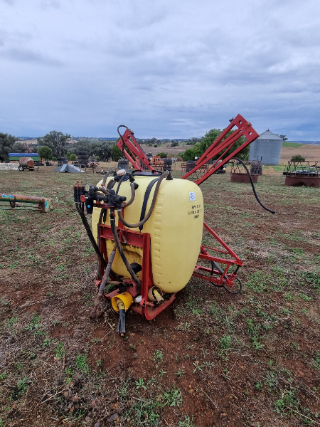 Lot 58 - 3pl Boomspray | AuctionsPlus