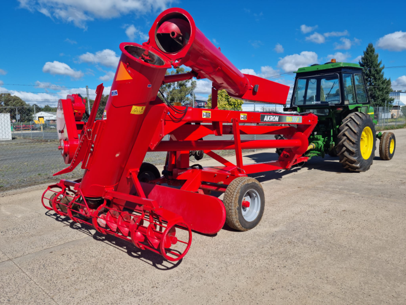 Lot 198 - Akron Bag Outloader EGX300X | AuctionsPlus