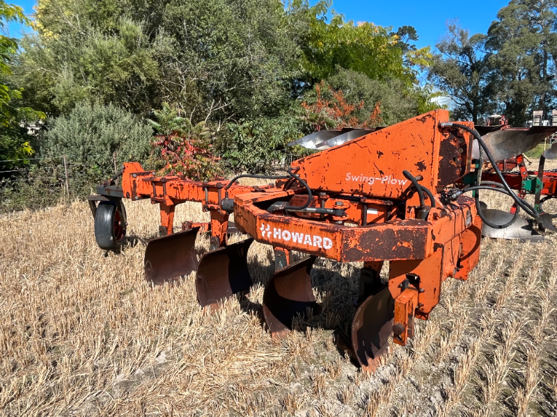 Lot 307 - Swing Plow | AuctionsPlus
