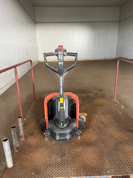 Lot 8 - TMHA LHE150 Electric Pallet Jack | AuctionsPlus