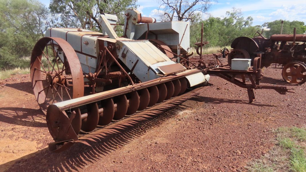 LOT 99 - Shearer PTO header, 10ft cut | AuctionsPlus