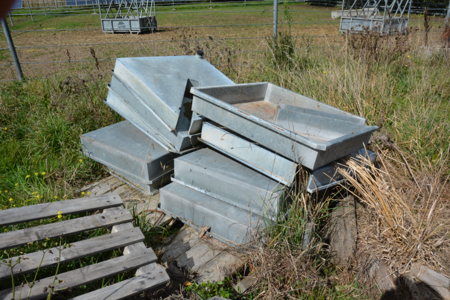 Lot 27 - 9 x Steel Troughs | AuctionsPlus