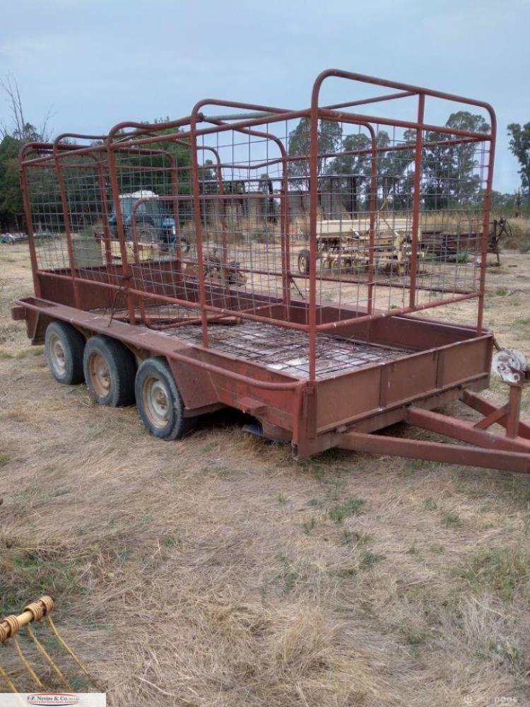 Lot 232 - Trailer crate. | AuctionsPlus