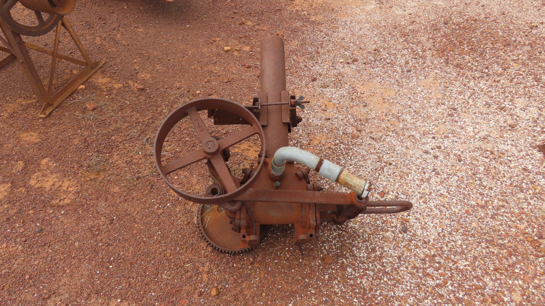 LOT 120 - Old southern cross pump jack | AuctionsPlus