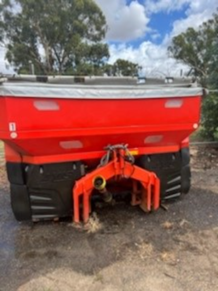 Lot 14 - REPLACEMENT LOT - 2016 Kuhn Axis 50.1W Spreader | AuctionsPlus