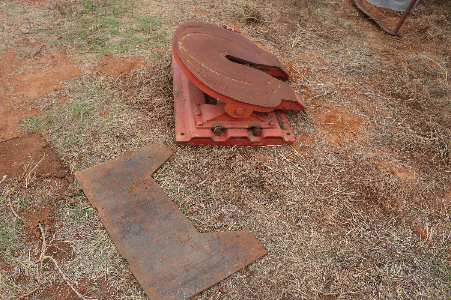 Lot 24 - Turntable, semi-trailer. | AuctionsPlus