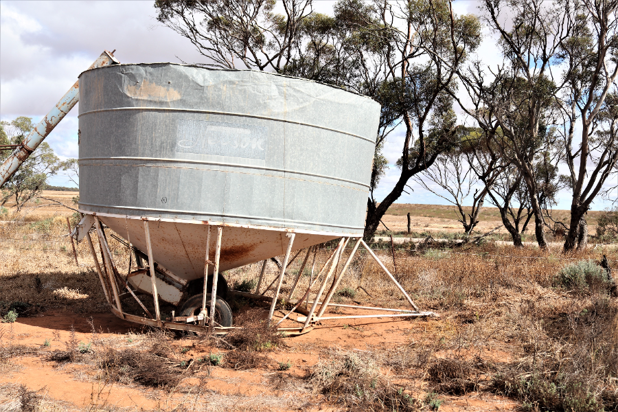 Lot 61 - Nelson field bin. | AuctionsPlus