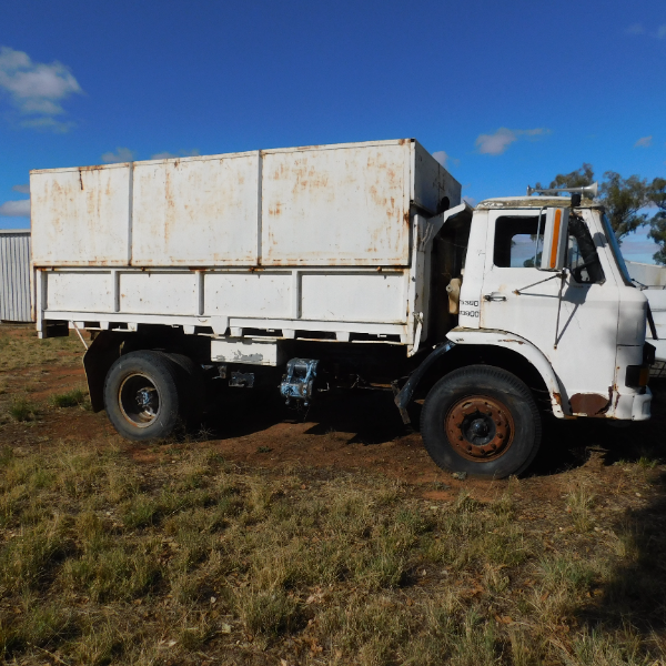 Lot 116 - Truck - Ford tipper (not going) | AuctionsPlus