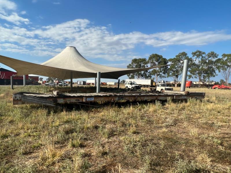 Lot 47 - Rail Carriage - 40ft base | AuctionsPlus
