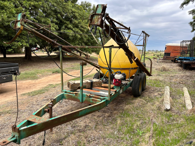 Lot 55 - Jetstream Boom Spray | AuctionsPlus