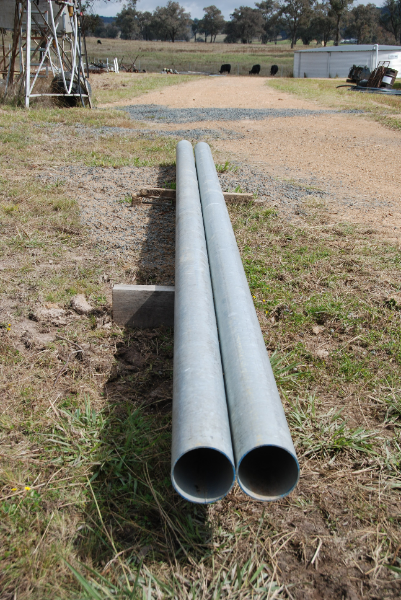 Lot 36 - 2 lengths 150mm gal pipe 6.5mtrs | AuctionsPlus