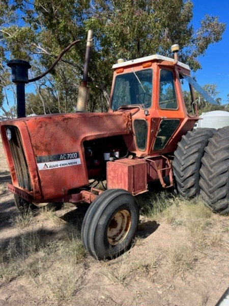 Allis Chalmers tractor A/C 7000. tyres | AuctionsPlus