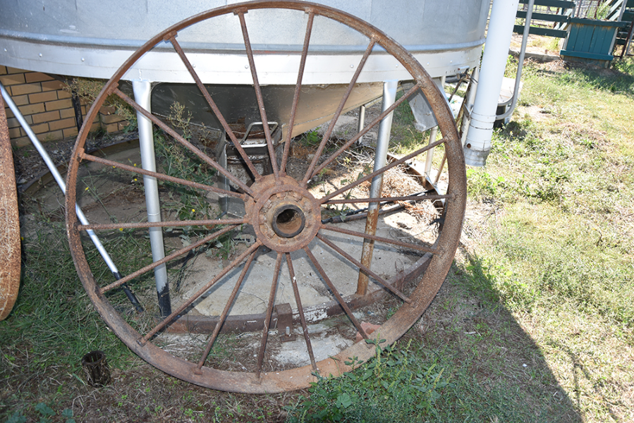 Lot 80 - Steel Wheel | AuctionsPlus