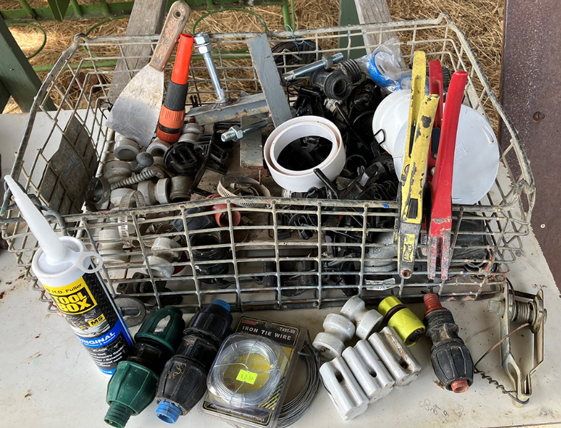 Lot 131 - Basket Sundries | AuctionsPlus