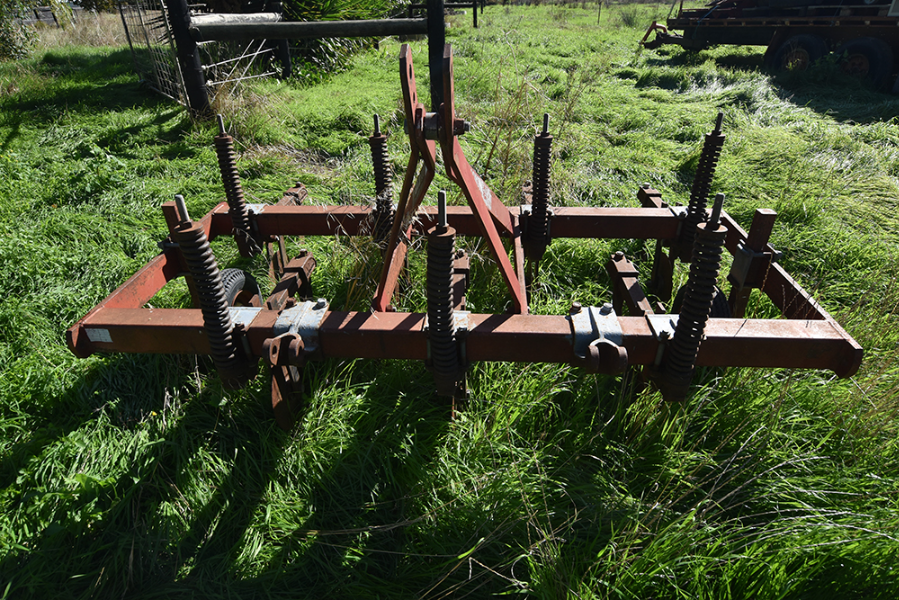 Lot 20 - 7 Tyne Agrow Plough | AuctionsPlus
