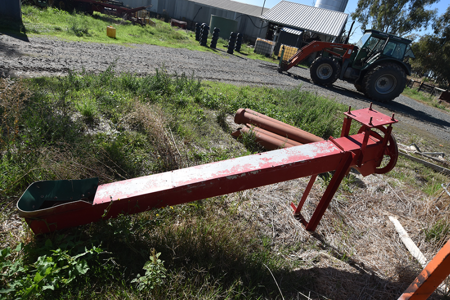 Lot 26 - 8' Auger with 5' Auger Bit | AuctionsPlus