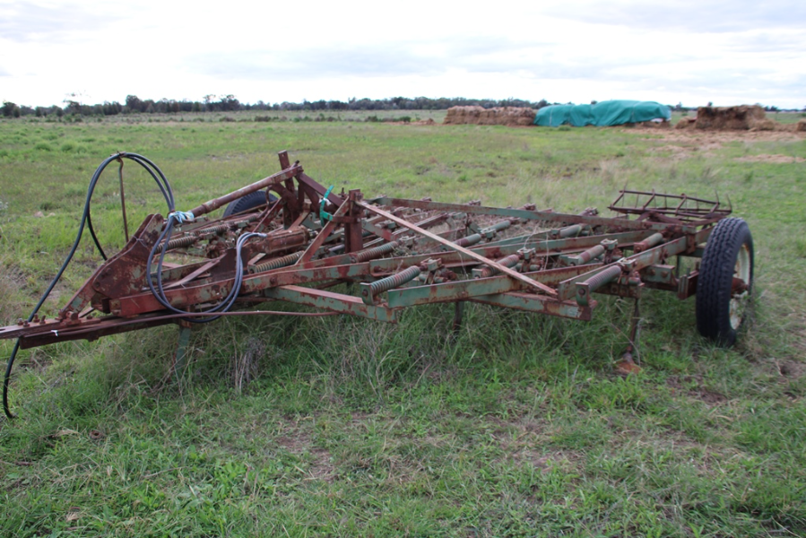 Lot 93 - John Shearer 29 tyne scarifier | AuctionsPlus