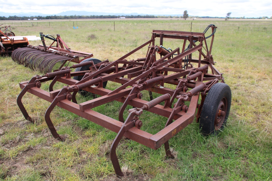Lot 98 - Horwood Bagshaw 8’ scarifier | AuctionsPlus