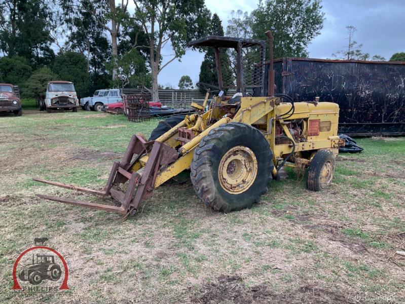 Lot 78 - International super loader, A 40-2 | AuctionsPlus