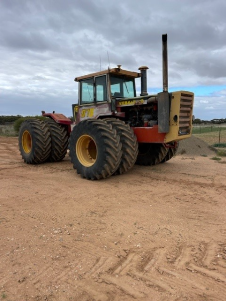Lot 3 - 1984 875 Versatile 8-Wheeler Tractor | AuctionsPlus