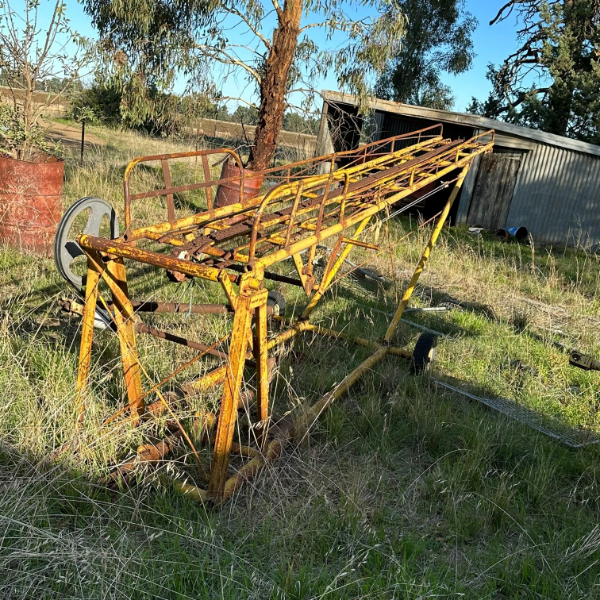 Lot 174 - PTO SHED ELEVATOR | AuctionsPlus