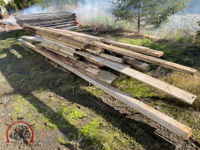 Lot 84 - Qty timber: assorted types and sizes | AuctionsPlus