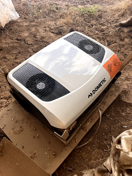 Lot 41 - Dometic RTX 2000 Coolair | AuctionsPlus