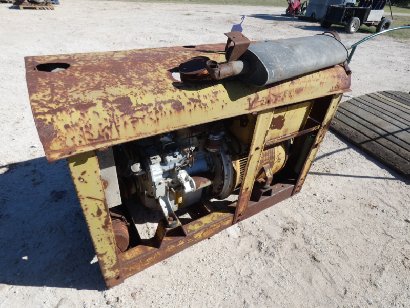 Lot 84 - Lincoln Generator & Welder | AuctionsPlus
