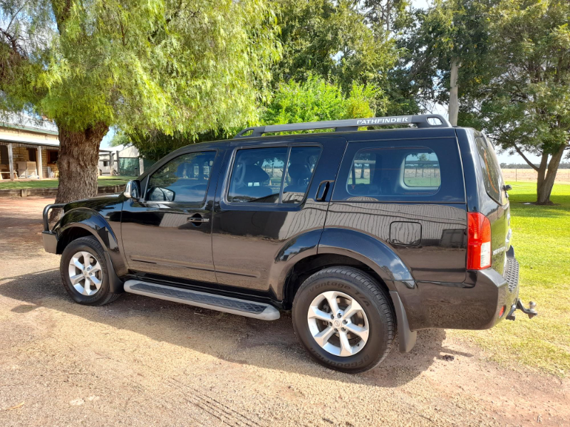 Lot 6 - 2012 Nissan Pathfinder Ti R51 | AuctionsPlus