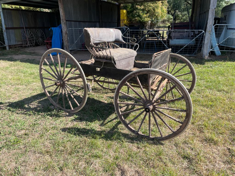 Lot 46 - Piano Box Buggy | AuctionsPlus