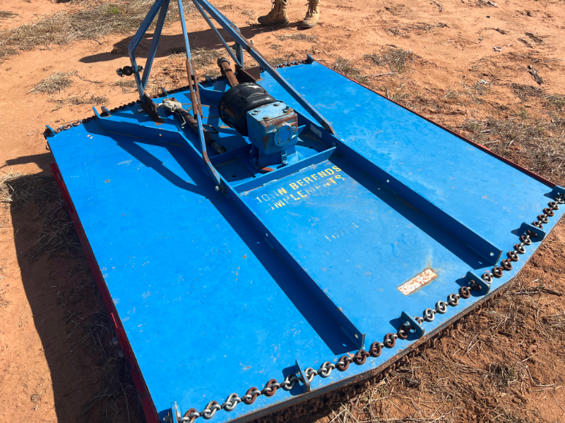 Lot 37 - Berends 6ft slasher. | AuctionsPlus
