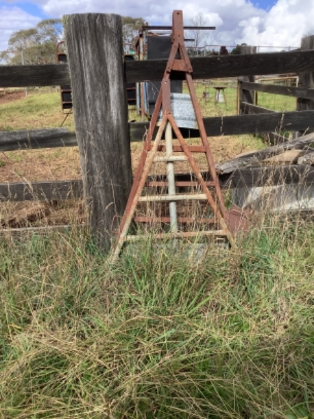 Lot 84 - Gates | AuctionsPlus