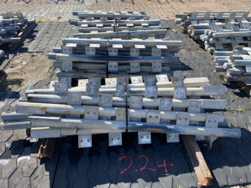 Lot 224 - Rail Posts & Gate Posts | AuctionsPlus