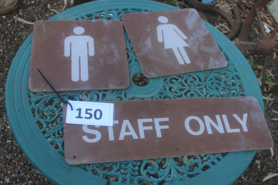 Lot 150 - Signs x 3 | AuctionsPlus