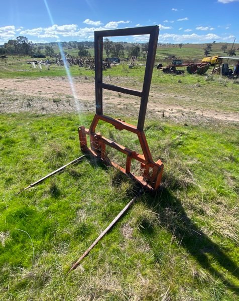 Lot 12 - Hay Forks | AuctionsPlus