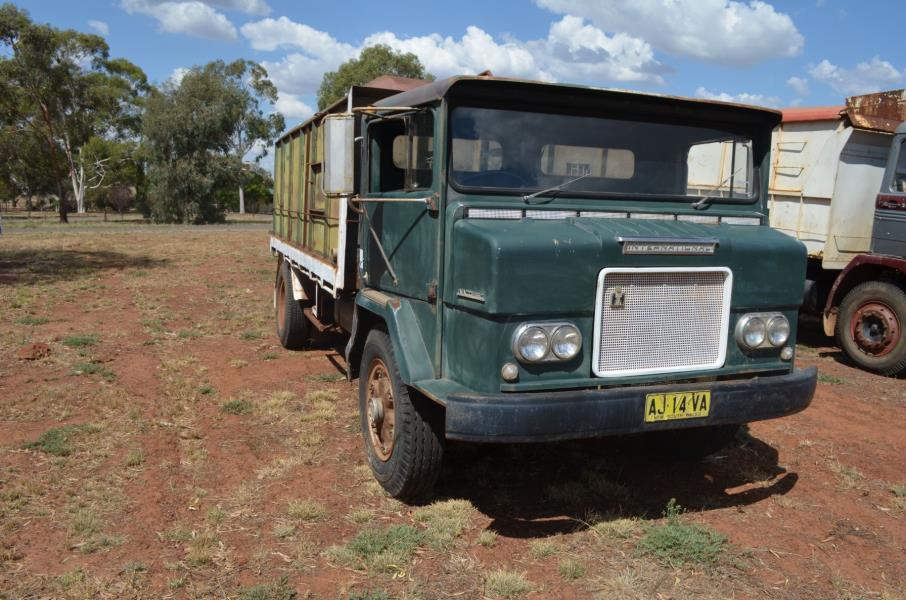 Lot 2 - 1968 182 Petrol AACO Tipper | AuctionsPlus
