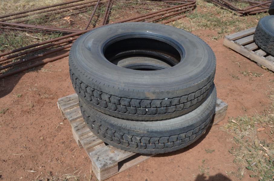 Lot 162 - 2 x 11R x 22.5 Remington tyres | AuctionsPlus